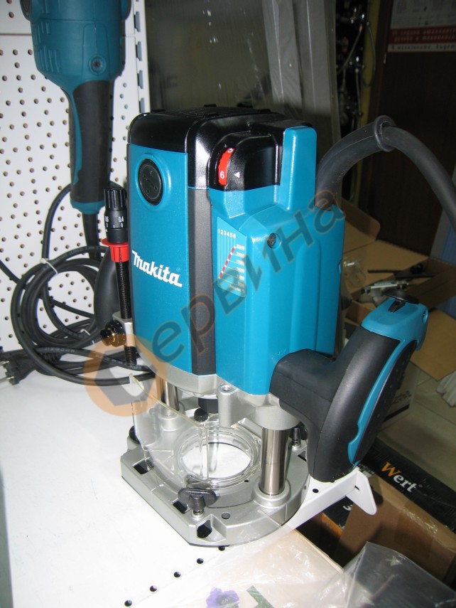 Оберфреза Makita RP2300FCX - 2300W - | Makita | Ръчни машини | Сервина