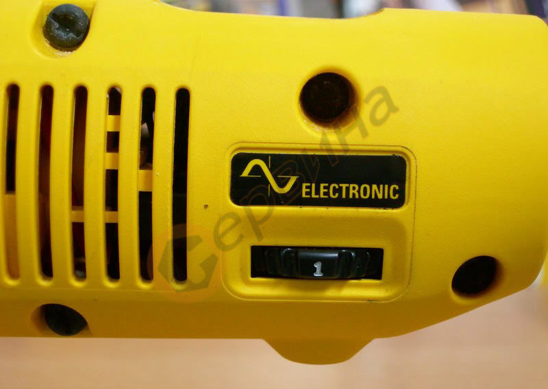 Шлайф ексцентриков DeWalt DW443 - 530W - | DeWalt | Ръчни машини | Сервина