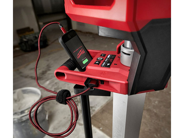 Акумулаторен фенер - работна лампа Milwaukee M18 HOSALC-0 4933478116 ...