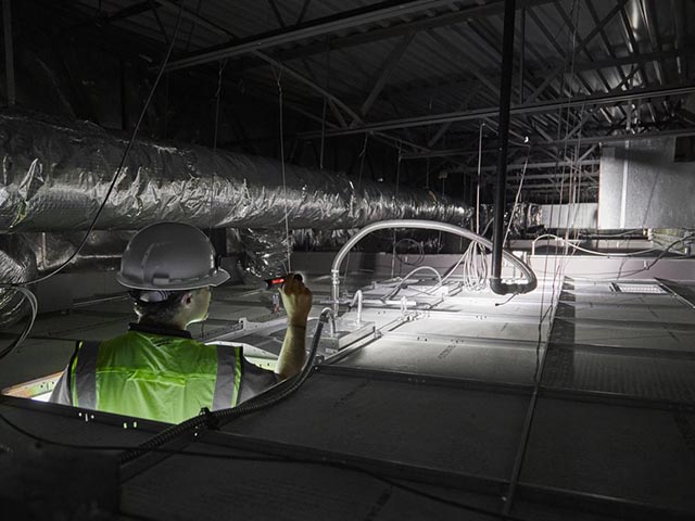 Акумулаторен фенер Milwaukee L4 TMLED-301 4933479769 - 4V/3Ah Li-Ion ...